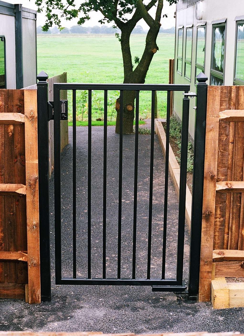 Case Study: Safe gate closing in schools and public spaces | Signet Locks