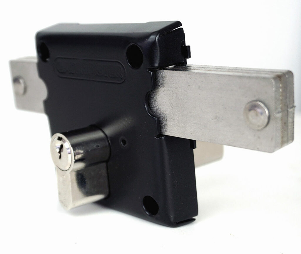 Gatemaster Locking Bolt | Outdoor Wooden Gate Lock | Signet Locks