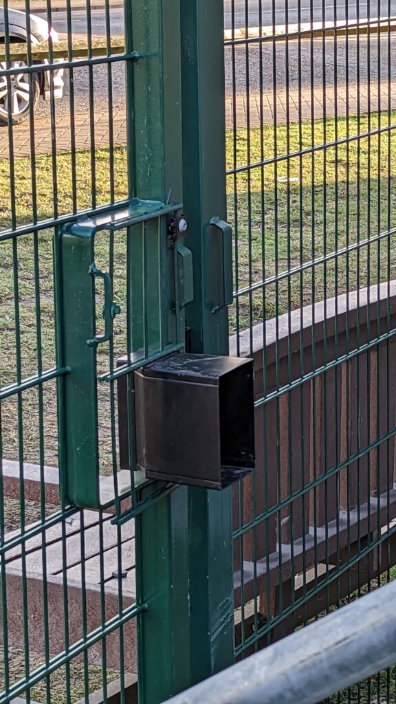 Case study: Hospital staff entrance gate | Signet Locks