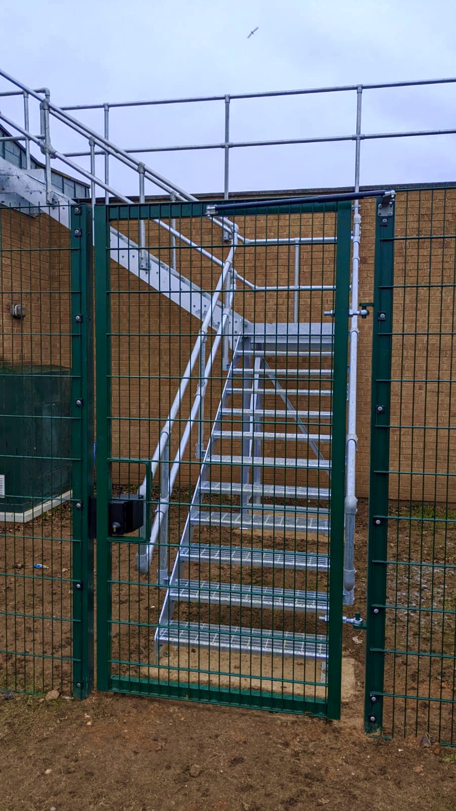 Case study: Hospital staff entrance gate | Signet Locks